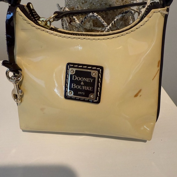 Dooney & Bourke | Bags | Dooney Bourke Cream Bitsy Bag | Poshmark